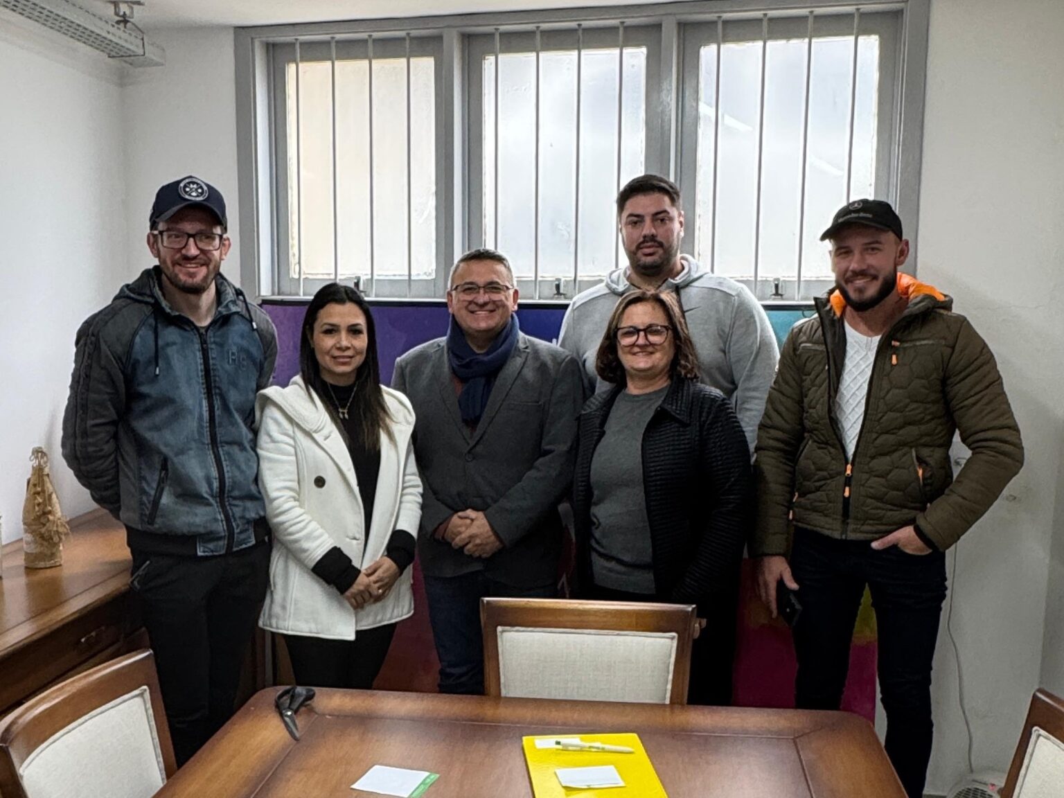 Vila da Moda chega à sua 3ª edição com tricot, couro e malhas no ...